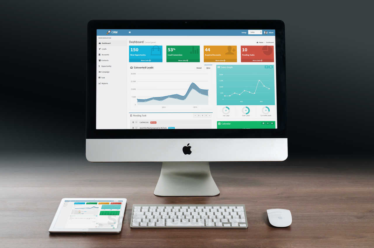 Compare LinkedIn Sales Navigator vs CRM ON CLOUDS in November 2025
